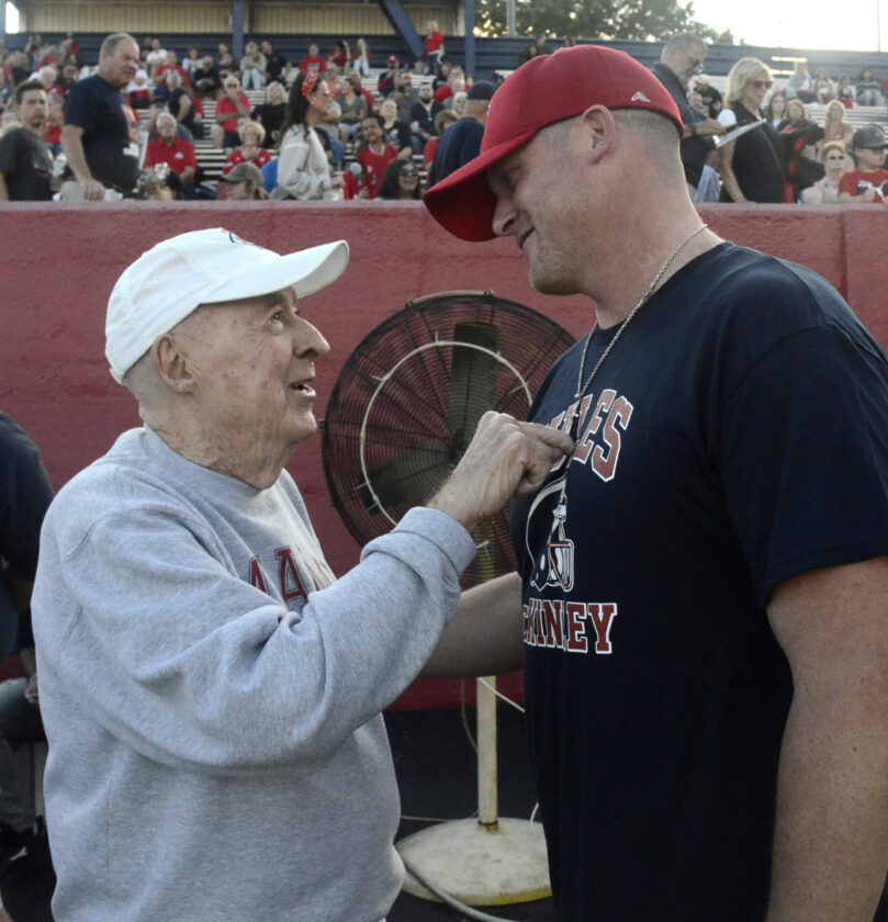 Niles honors historic 2000 team | News, Sports, Jobs - The Vindicator
